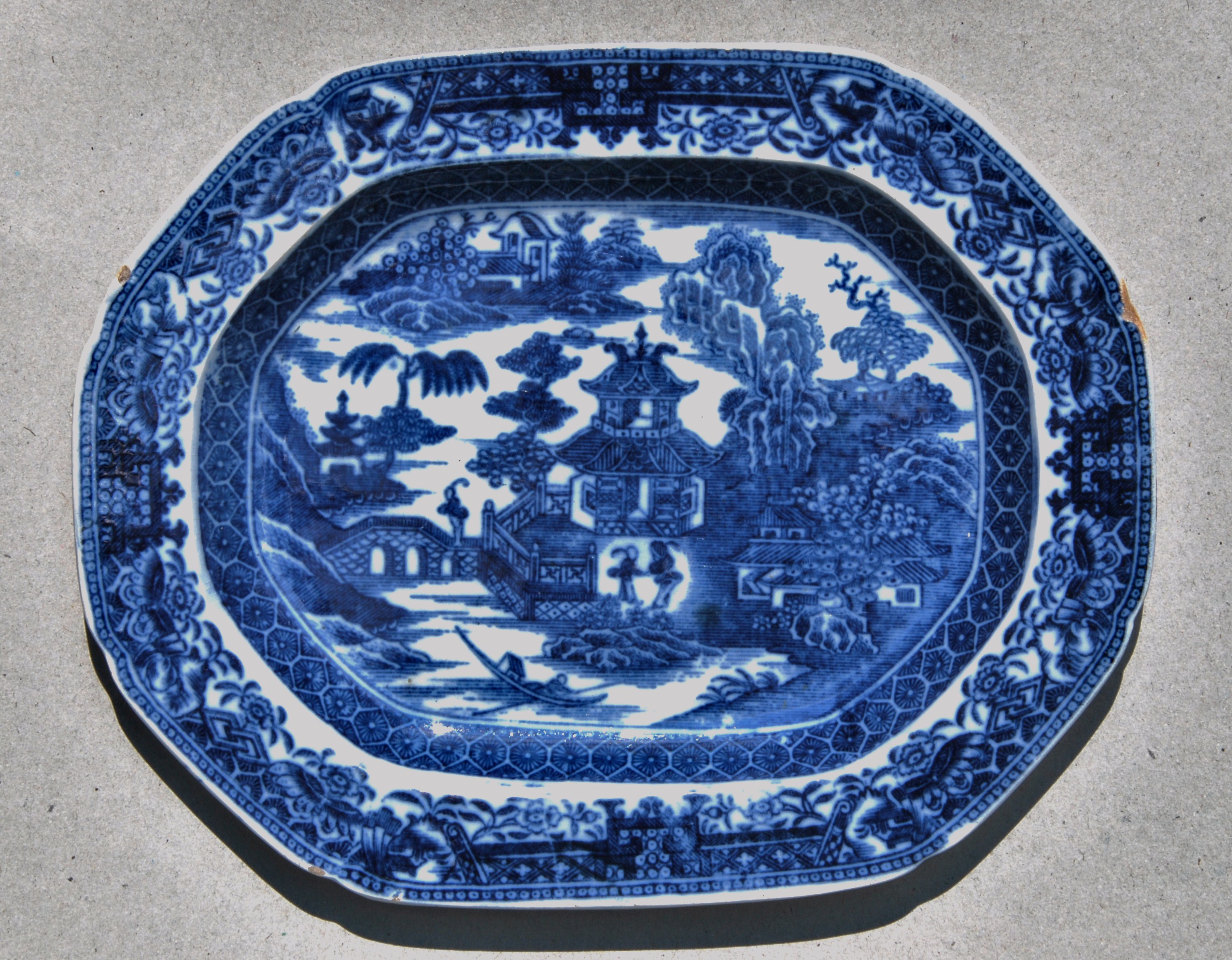 Spode Two Figures 8.25 inches dish 1890's